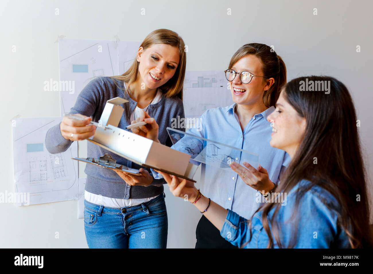 Team of architects hi-res stock photography and images - Alamy