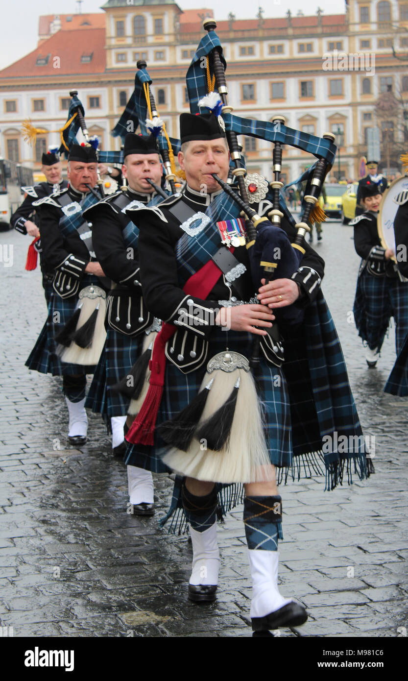 Changing of Prague Castle guards, Scottish military bagpipe Stock Photo ...