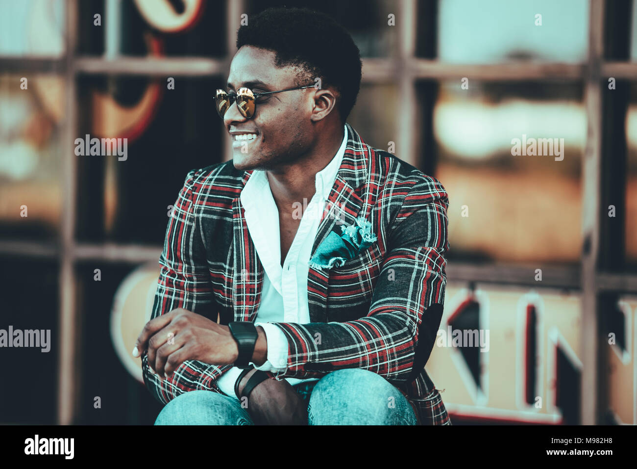 Checkered coat hi-res stock photography and images - Alamy