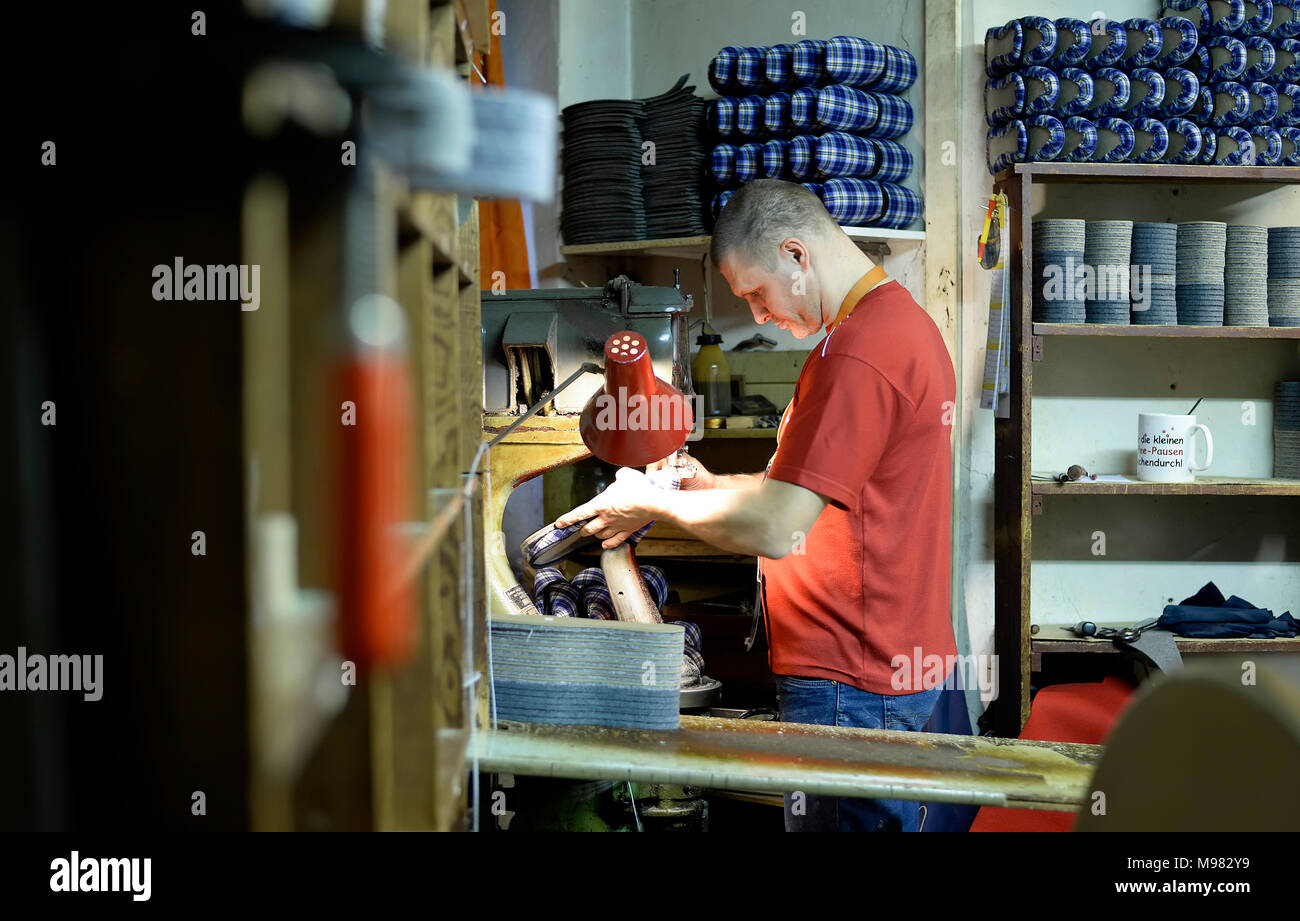 Shoemaker hi-res stock photography and images - Alamy
