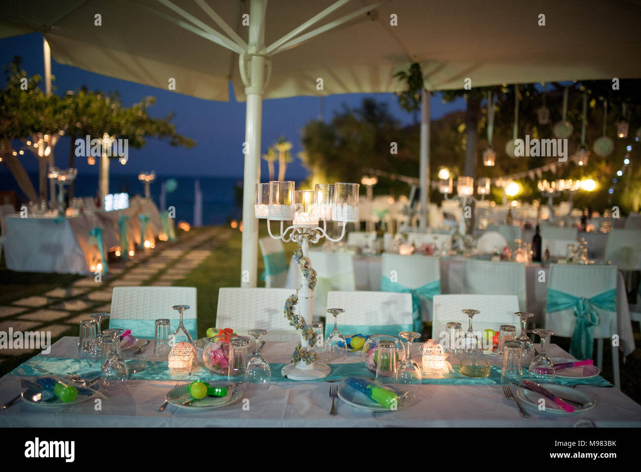 A stunning summer wedding reception Stock Photo - Alamy