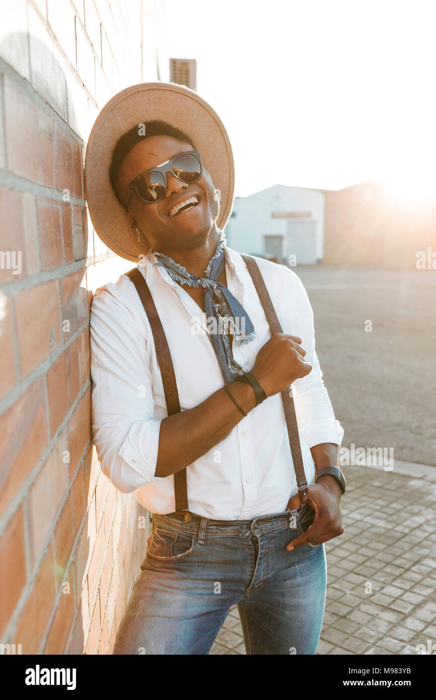 Man wearing high hat hi-res stock photography and images - Alamy