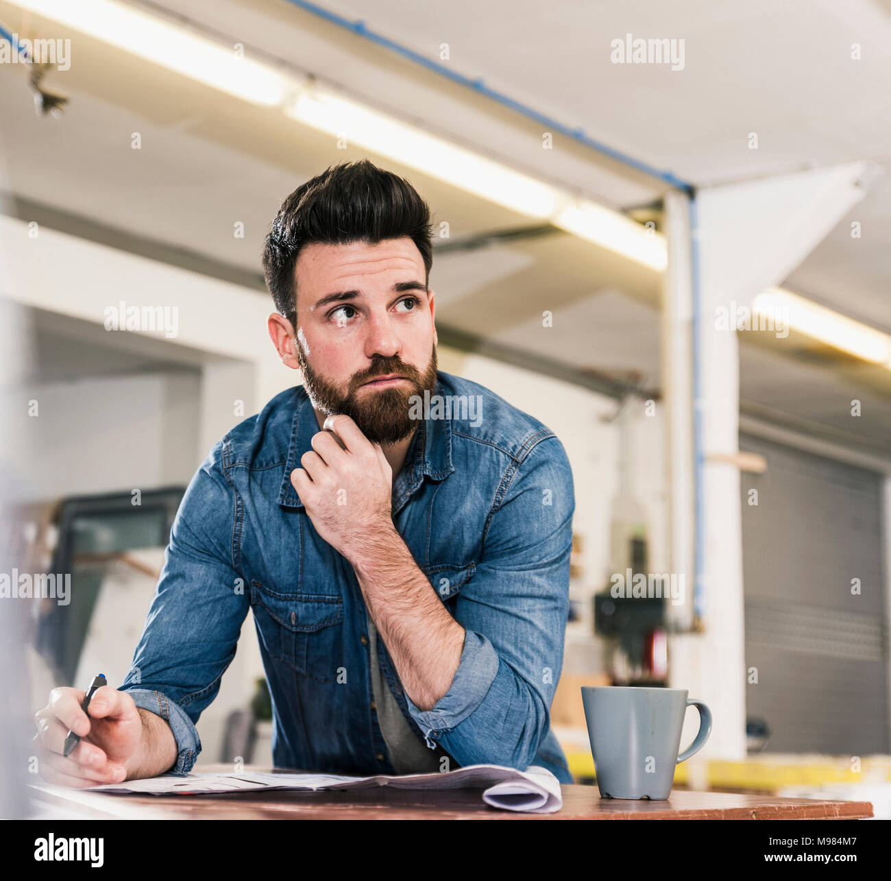 Craftsman drawing draft planning hi-res stock photography and images ...
