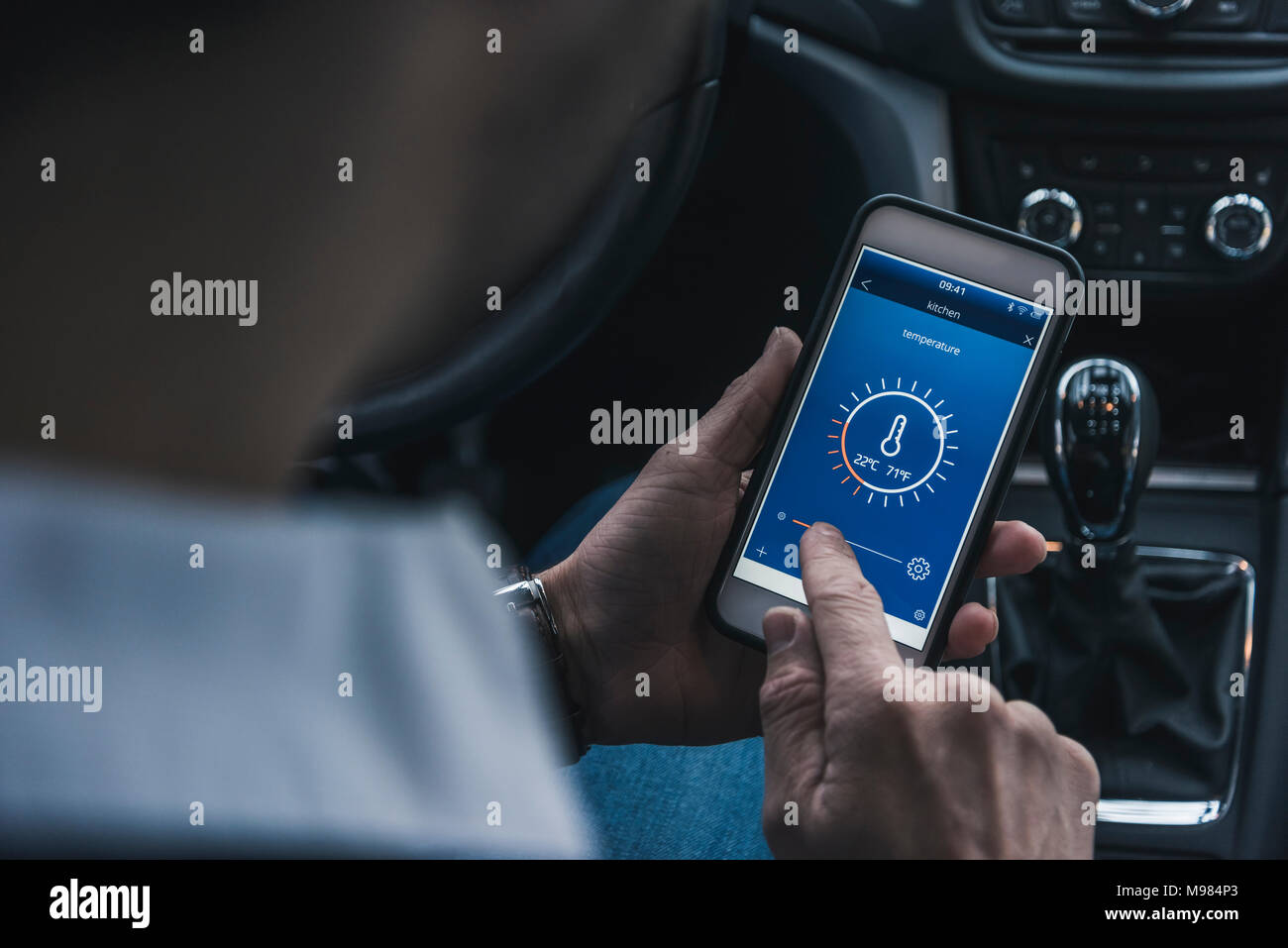 Smart home device hi-res stock photography and images - Alamy