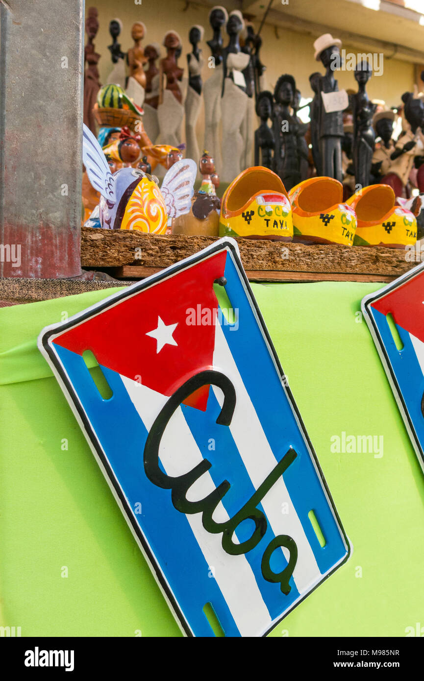 Cuban number plates hi-res stock photography and images - Alamy