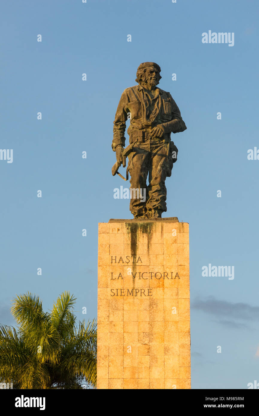 Statue of Che Guevara in the Memorial and Museum in Santa clara. Che ...