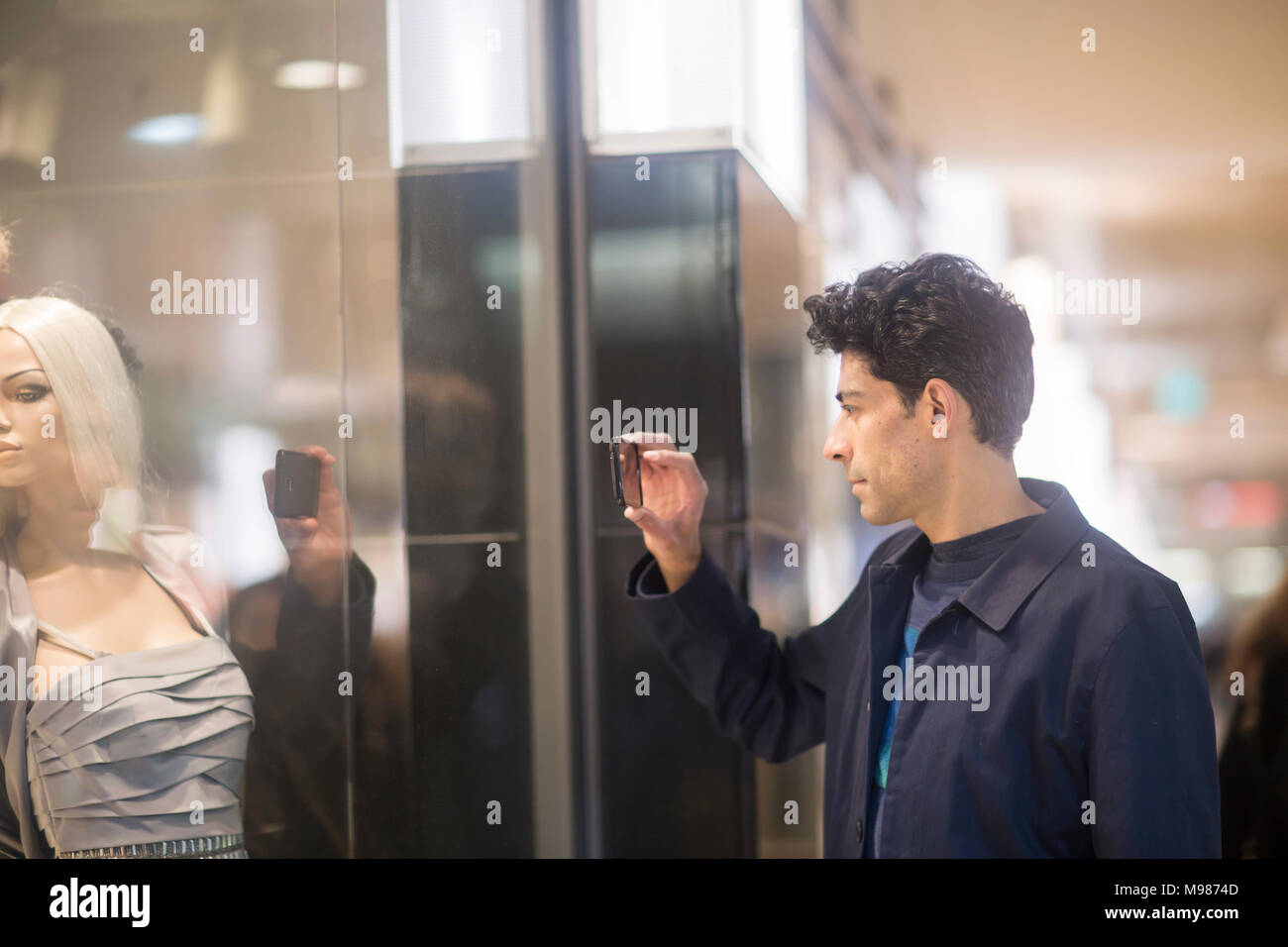 Mobile phone dummy hi-res stock photography and images - Alamy