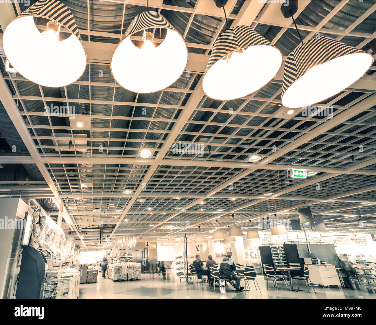 Commercial interior lighting hi-res stock photography and images - Alamy