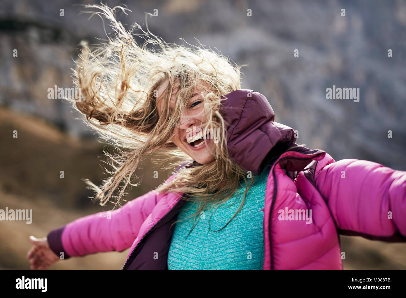 Leaning against the wind mountain hi-res stock photography and images ...