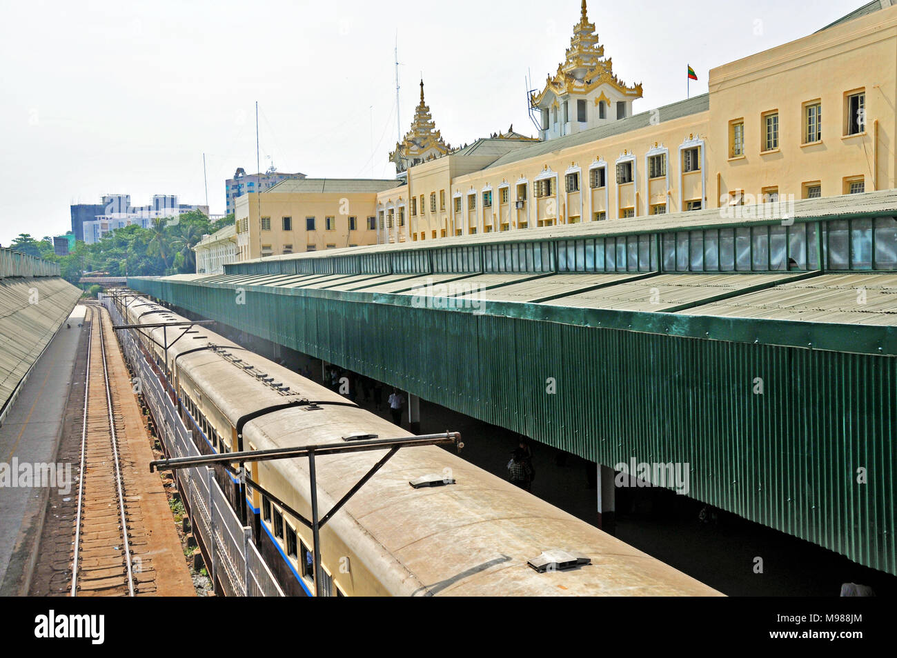 Railway station myanmar hi-res stock photography and images - Alamy