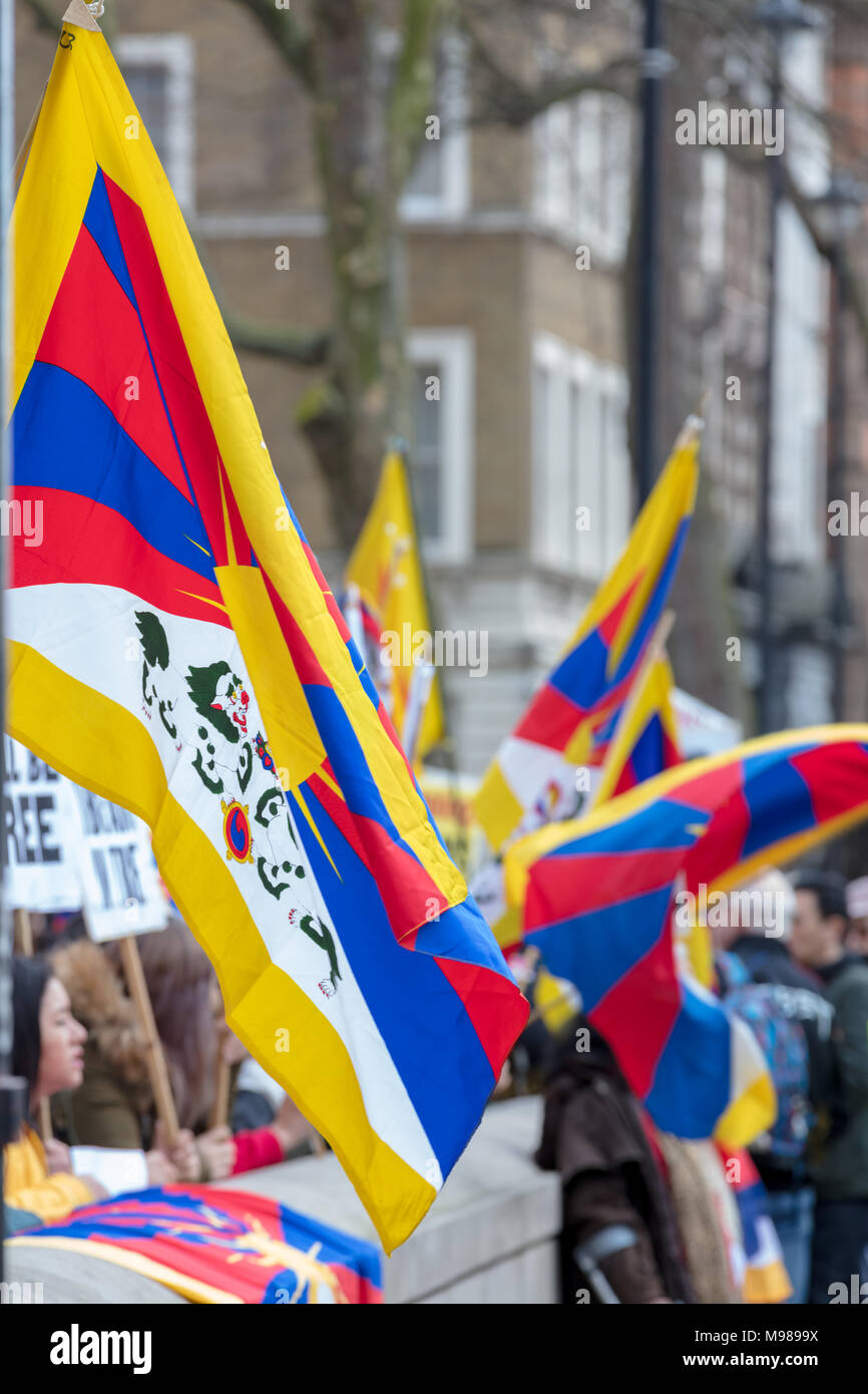 Free tibet flags hi-res stock photography and images - Alamy