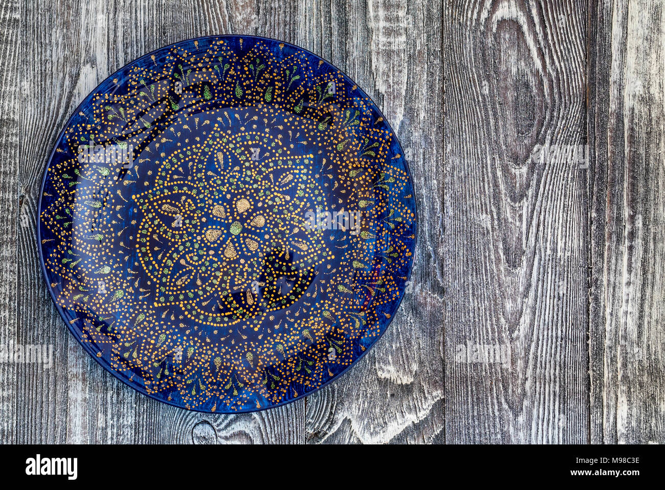 Glass painted dark blue hi-res stock photography and images - Alamy