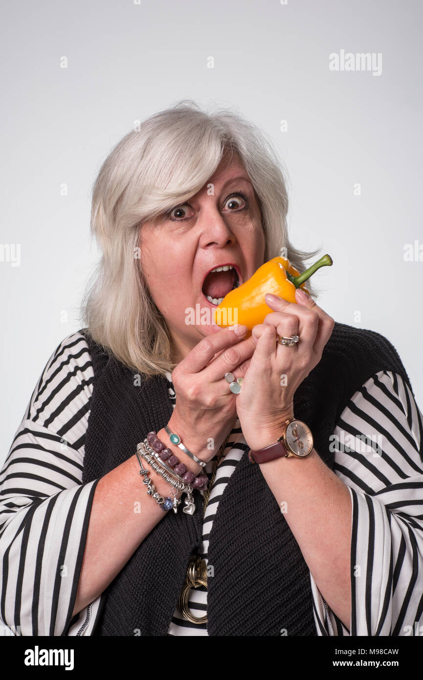 Healthy eating hi-res stock photography and images - Alamy