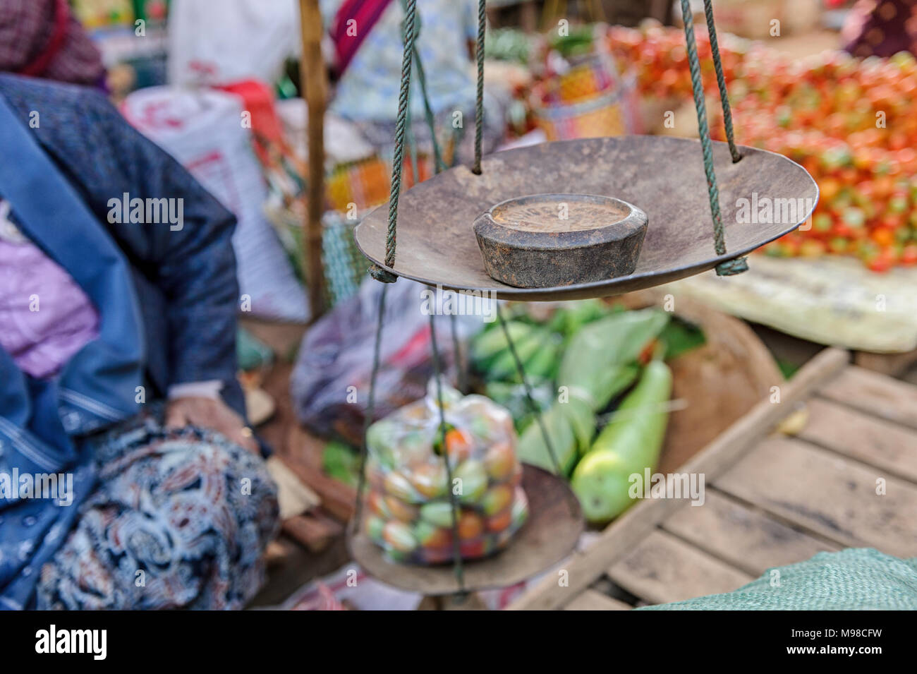 Weigh scale at the open market in Heho, Myanmar Stock Photo - Alamy