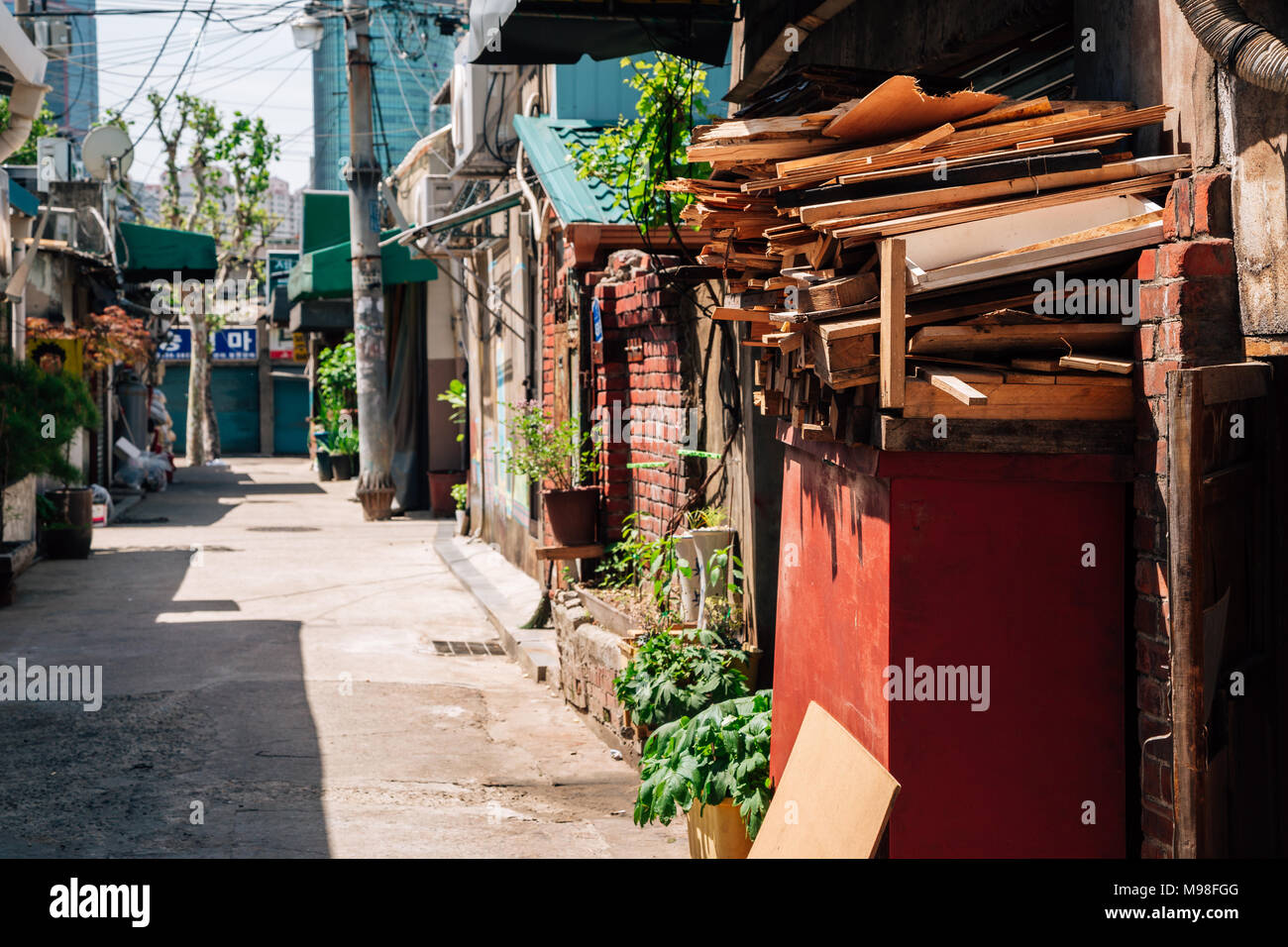 Mullae-dong steel complex street in Seoul, Korea Stock Photo - Alamy