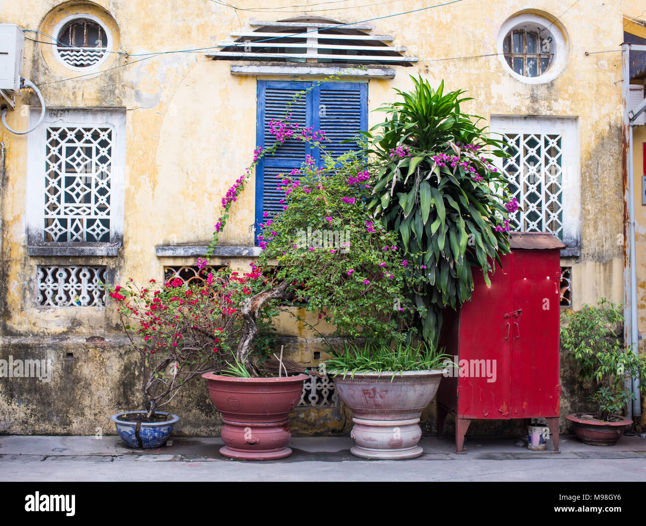 Timelapse of Hanoi Opera House in Saigon, Vietnam Stock Photo - Alamy