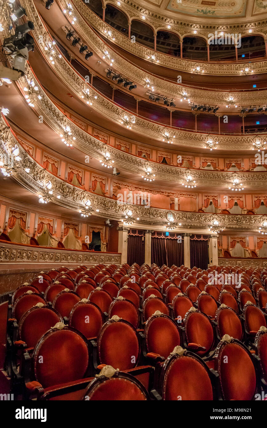 Teatro colón hi-res stock photography and images - Alamy