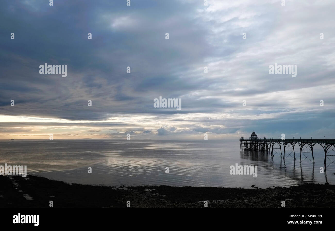 Scully Restaurant, St James's, London Stock Photo - Alamy