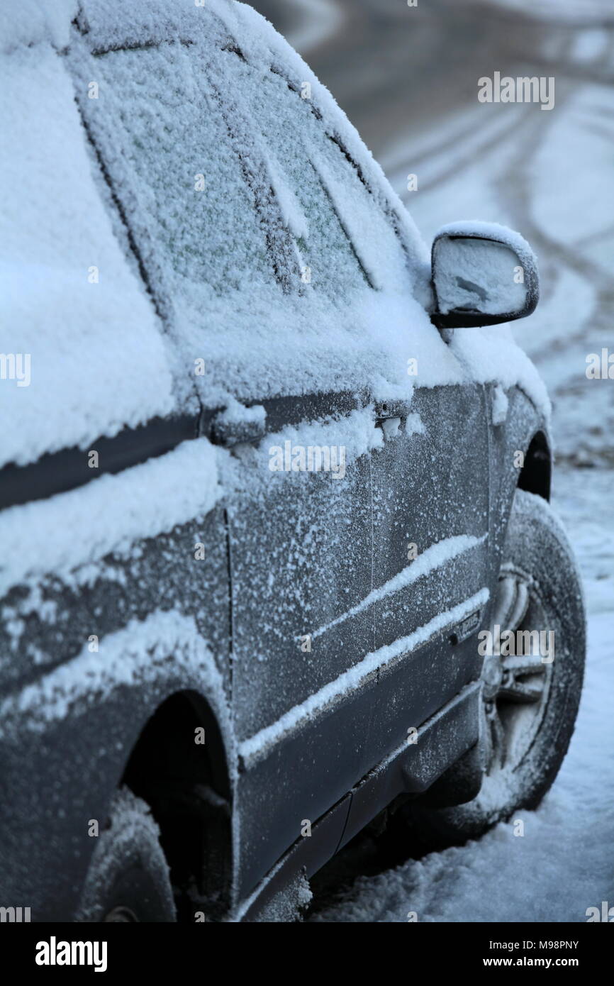 Snow and ice over the car Stock Photo - Alamy