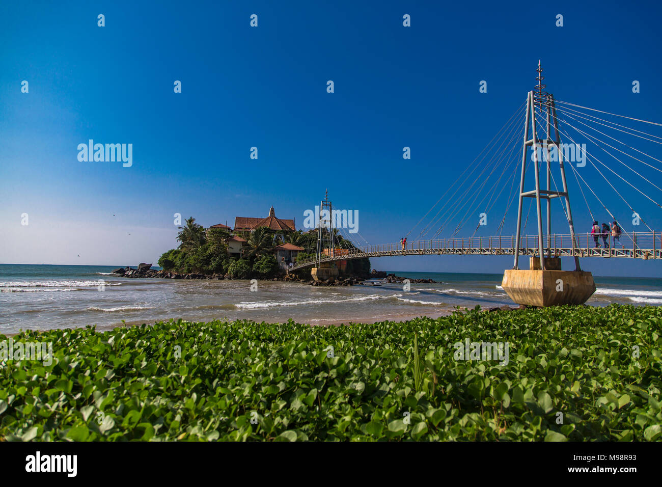 Paravi duwa temple hi-res stock photography and images - Alamy