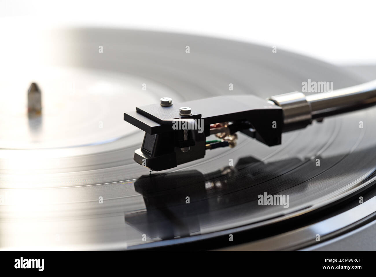 Turntable with black hi-fi Headshell Cartridge , close-up, Analog ...