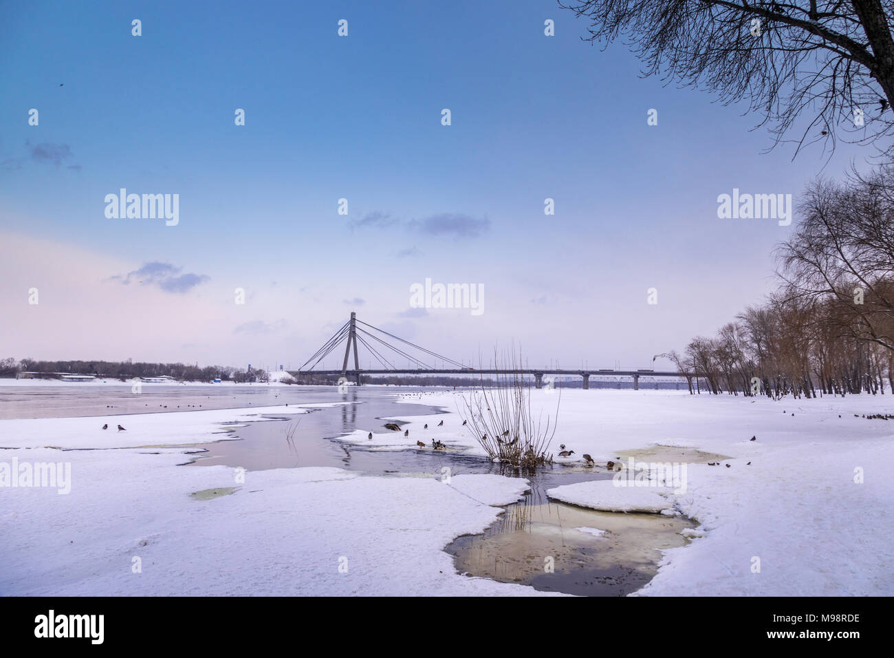 Moscow bridge in kiev hi-res stock photography and images - Alamy