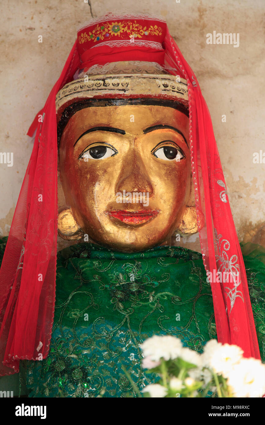 Golden face hi-res stock photography and images - Alamy