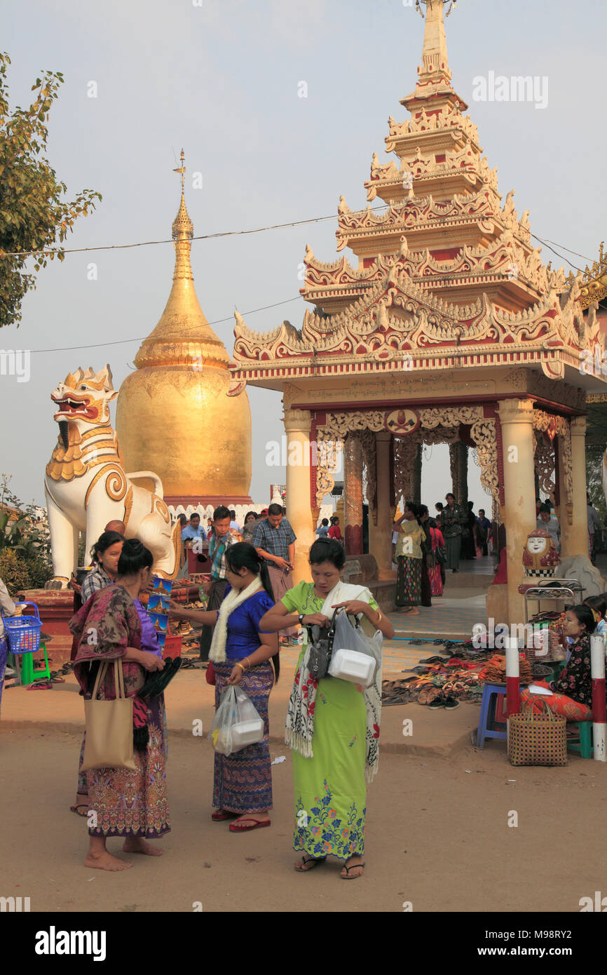 Bagan people hi-res stock photography and images - Alamy