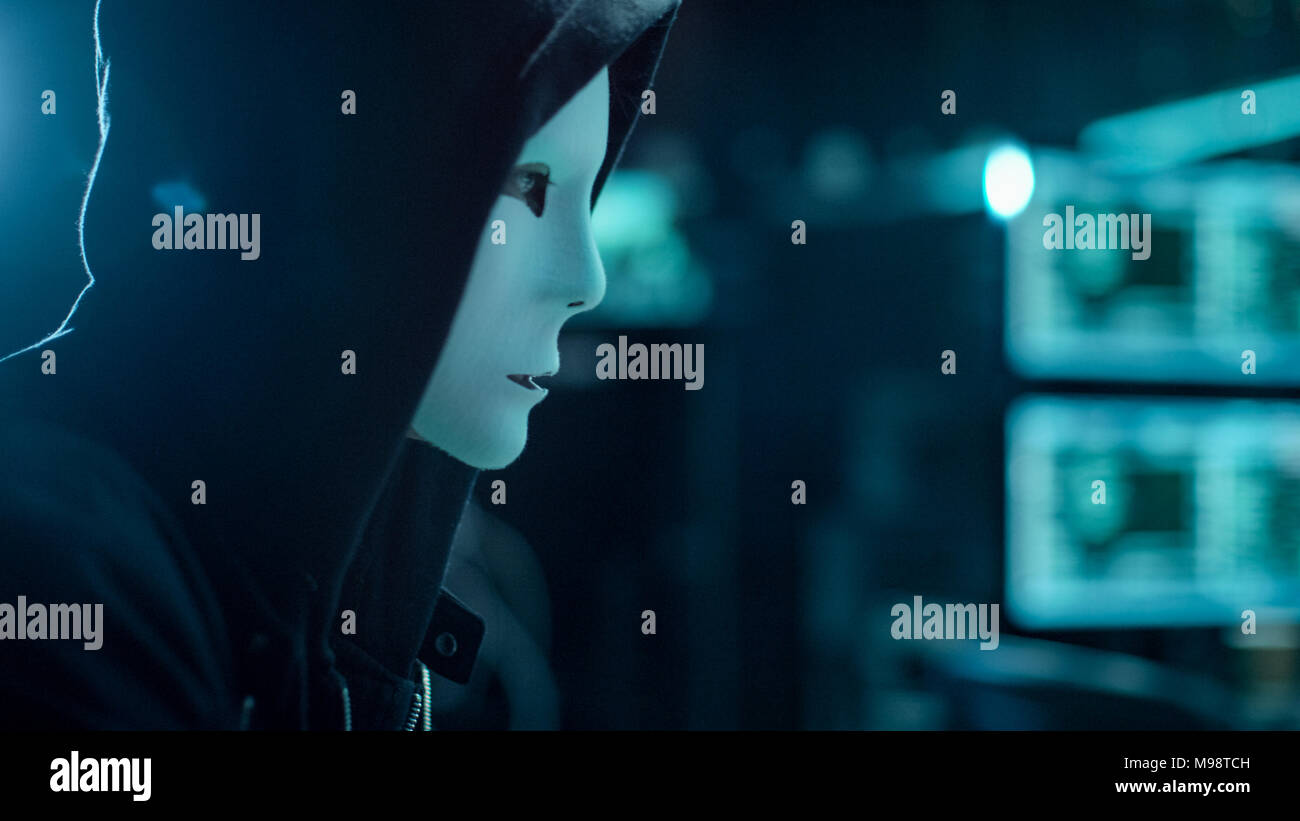 Hacktivist hi-res stock photography and images - Alamy