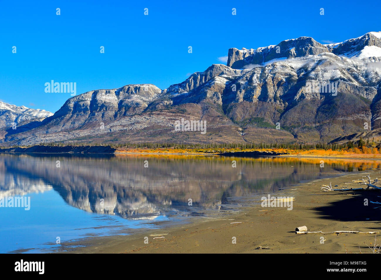 Horizontal nature image hi-res stock photography and images - Alamy