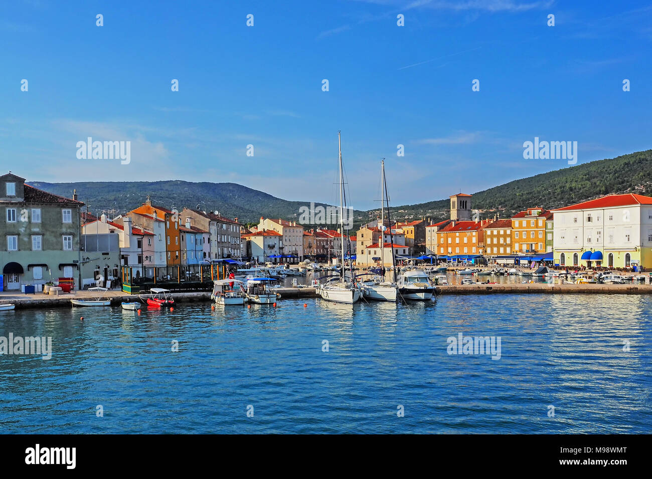 Cres town hi-res stock photography and images - Alamy