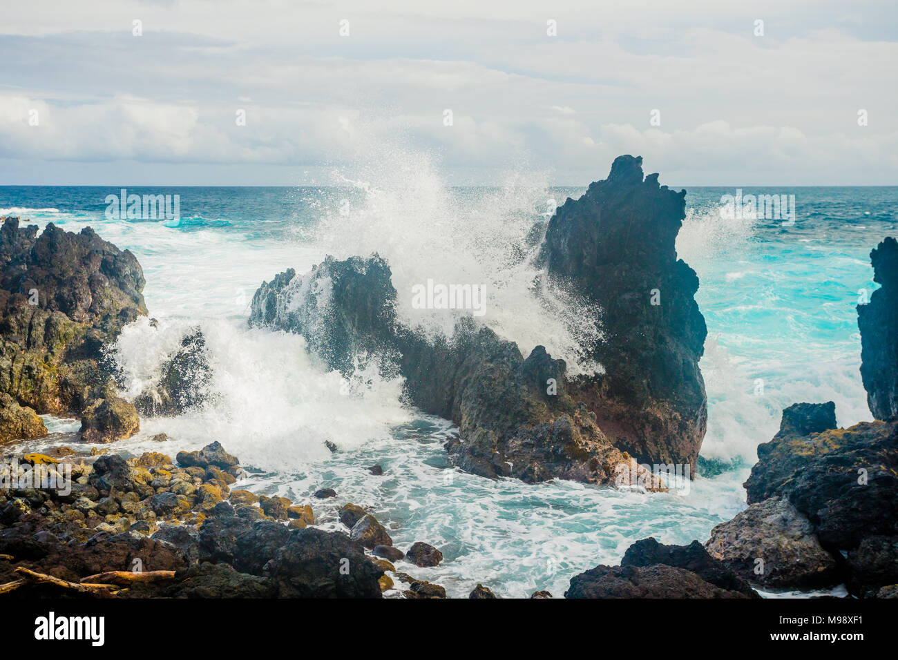 Big waves crash over hi-res stock photography and images - Alamy