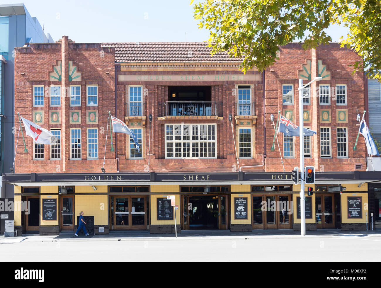 Golden sheaf double bay hi-res stock photography and images - Alamy