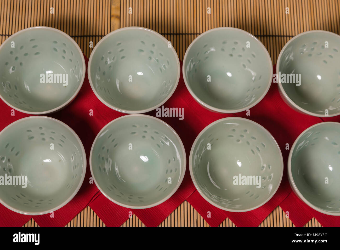 Chinese tea set hi-res stock photography and images - Alamy