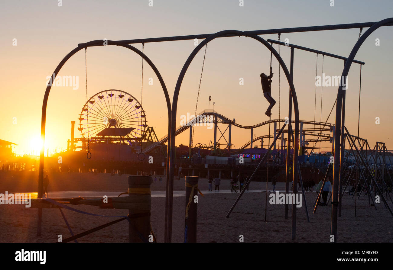 Rope park beach High Resolution Stock Photography and Images - Alamy
