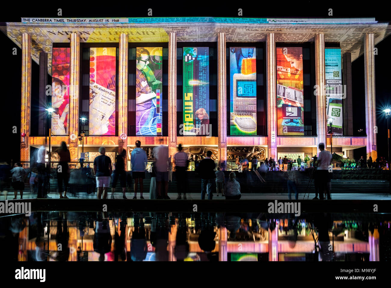 Enlighten Canberra Building Illuminations, National Library Of ...