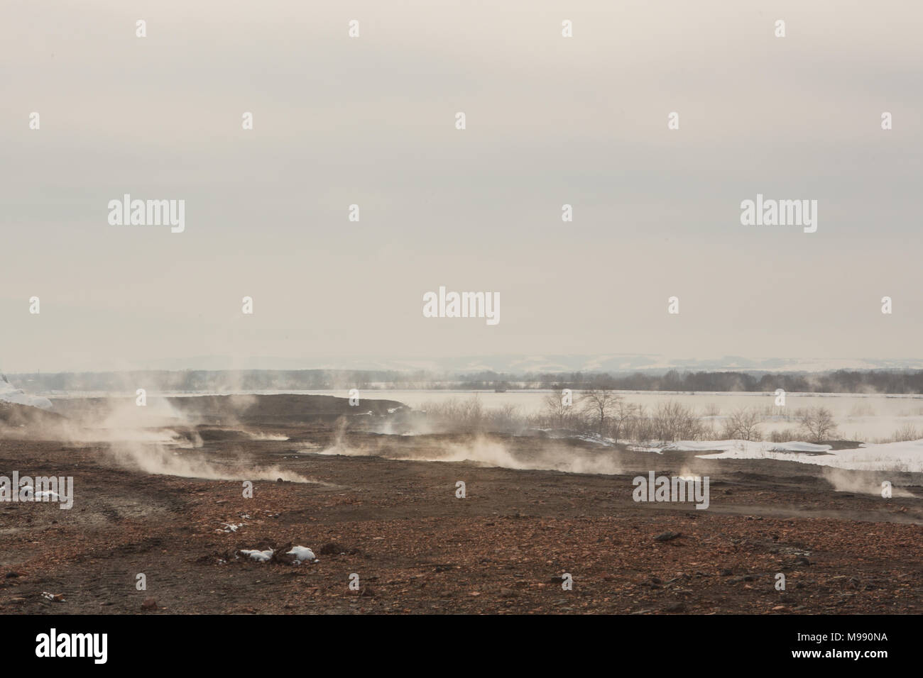Slag dump hi-res stock photography and images - Alamy