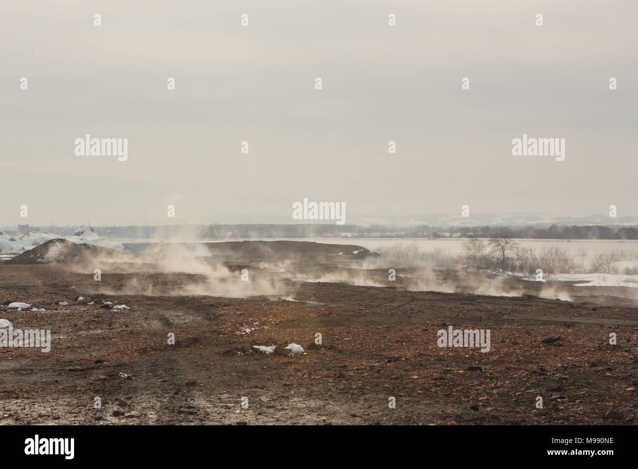 Slag dump hi-res stock photography and images - Alamy