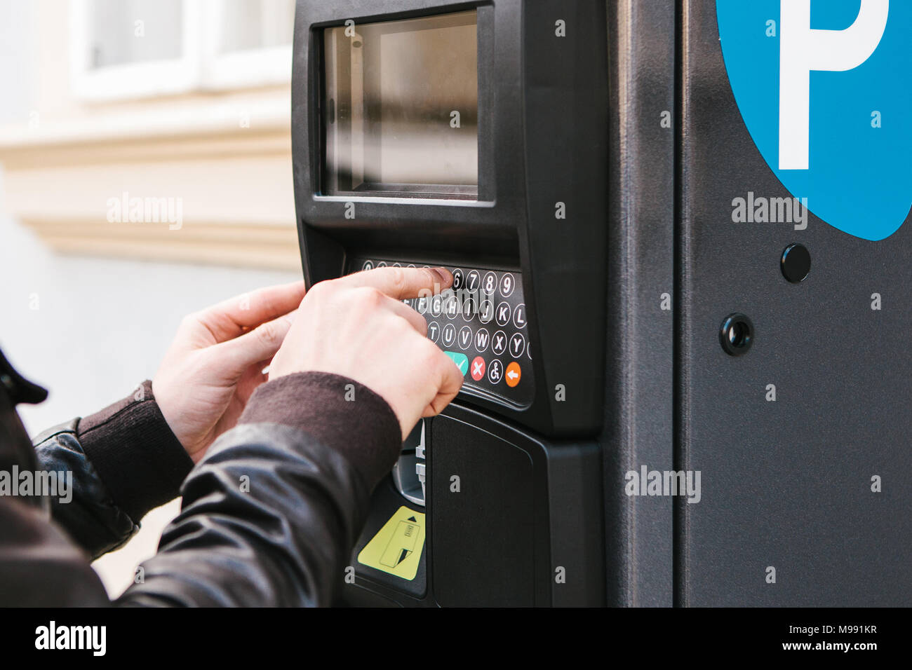 Automatic parking ticket machines hi-res stock photography and images ...