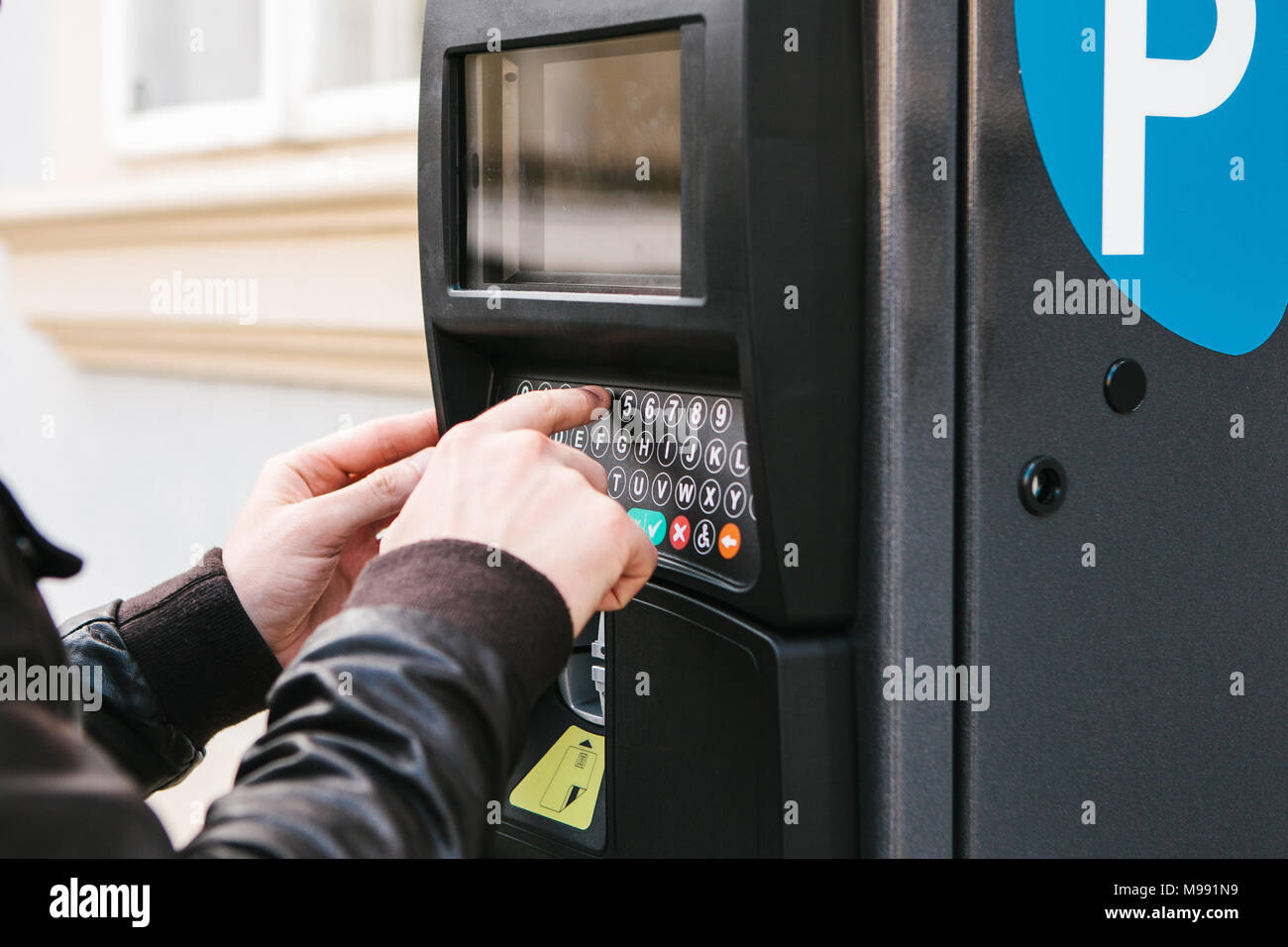 Automatic parking ticket machines hi-res stock photography and images ...