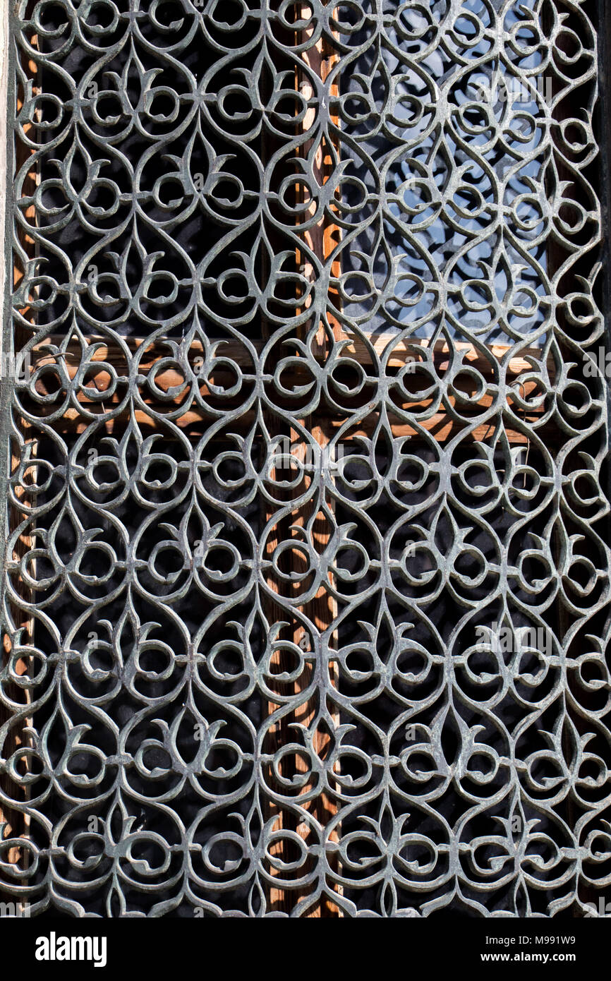 Example of Ottoman art patterns applied on metals Stock Photo - Alamy