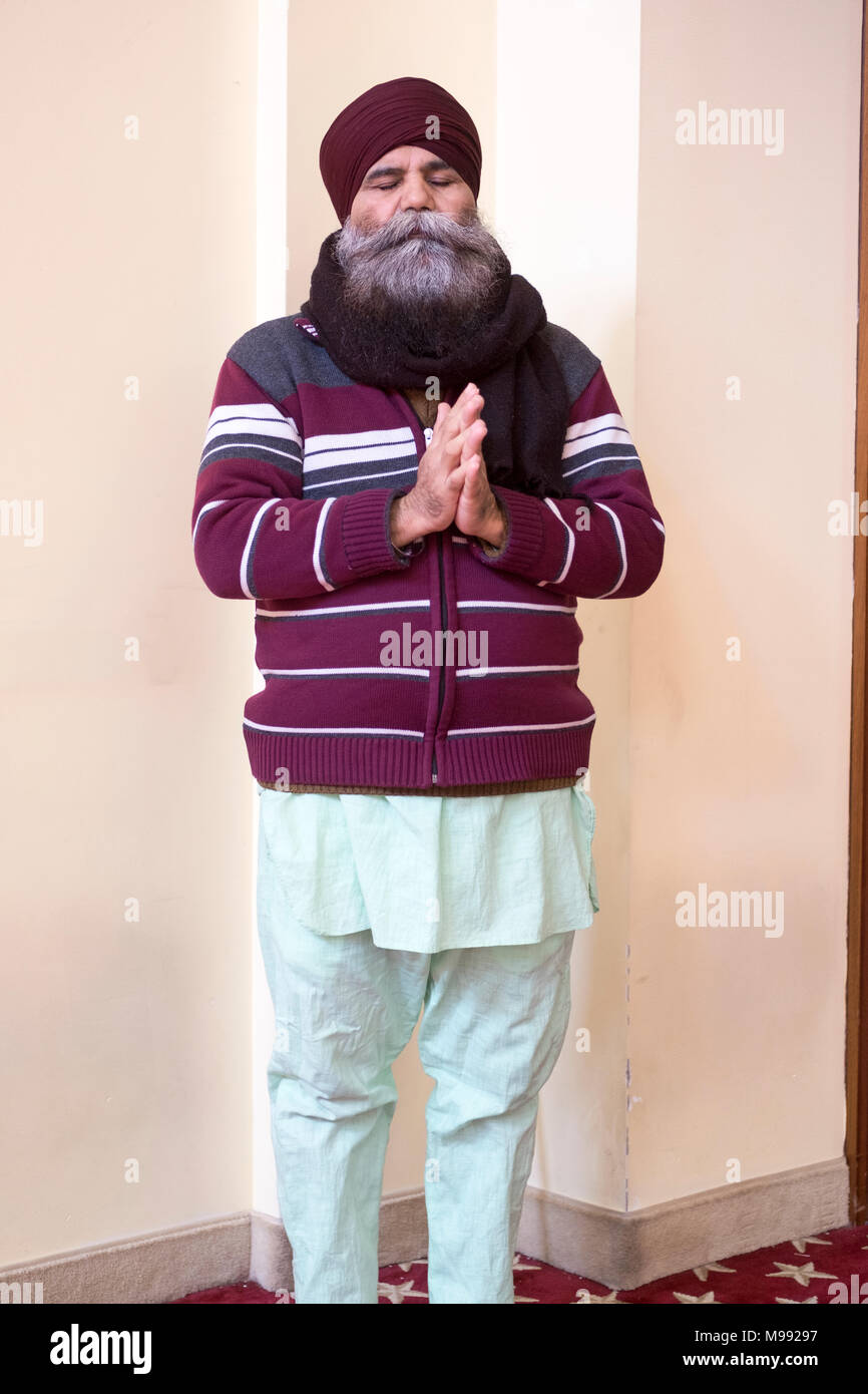 Indian man meditate temple hi-res stock photography and images - Alamy