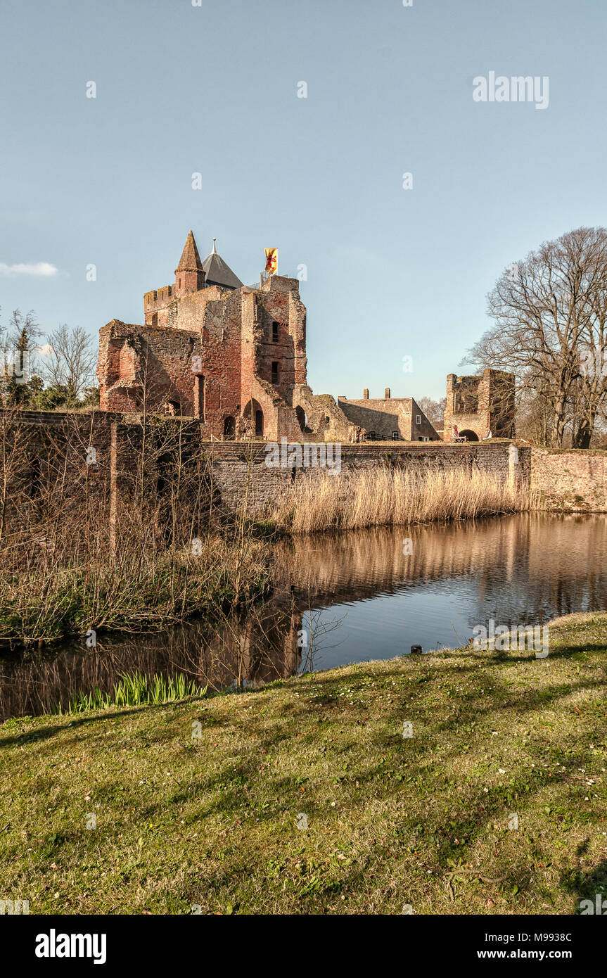 Dutch castle Brederode in the summer Stock Photo - Alamy
