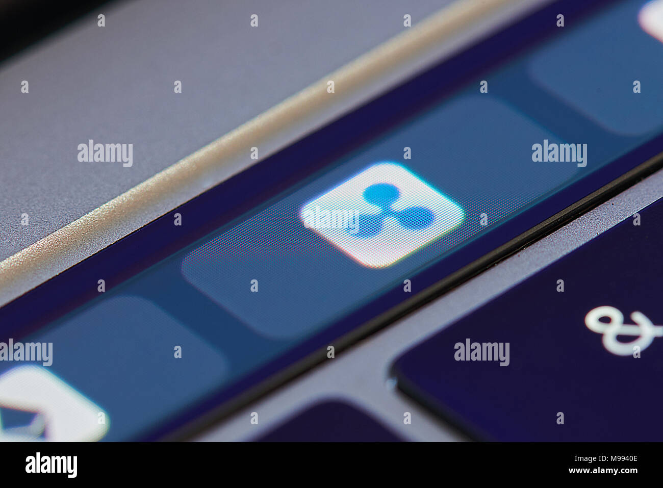 Ripple icon hi-res stock photography and images - Alamy