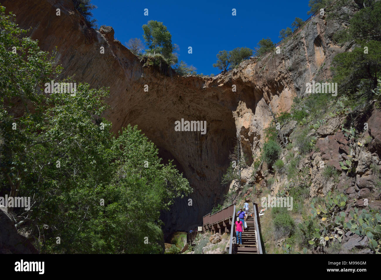 Largest natural travertine bridge hi-res stock photography and images ...
