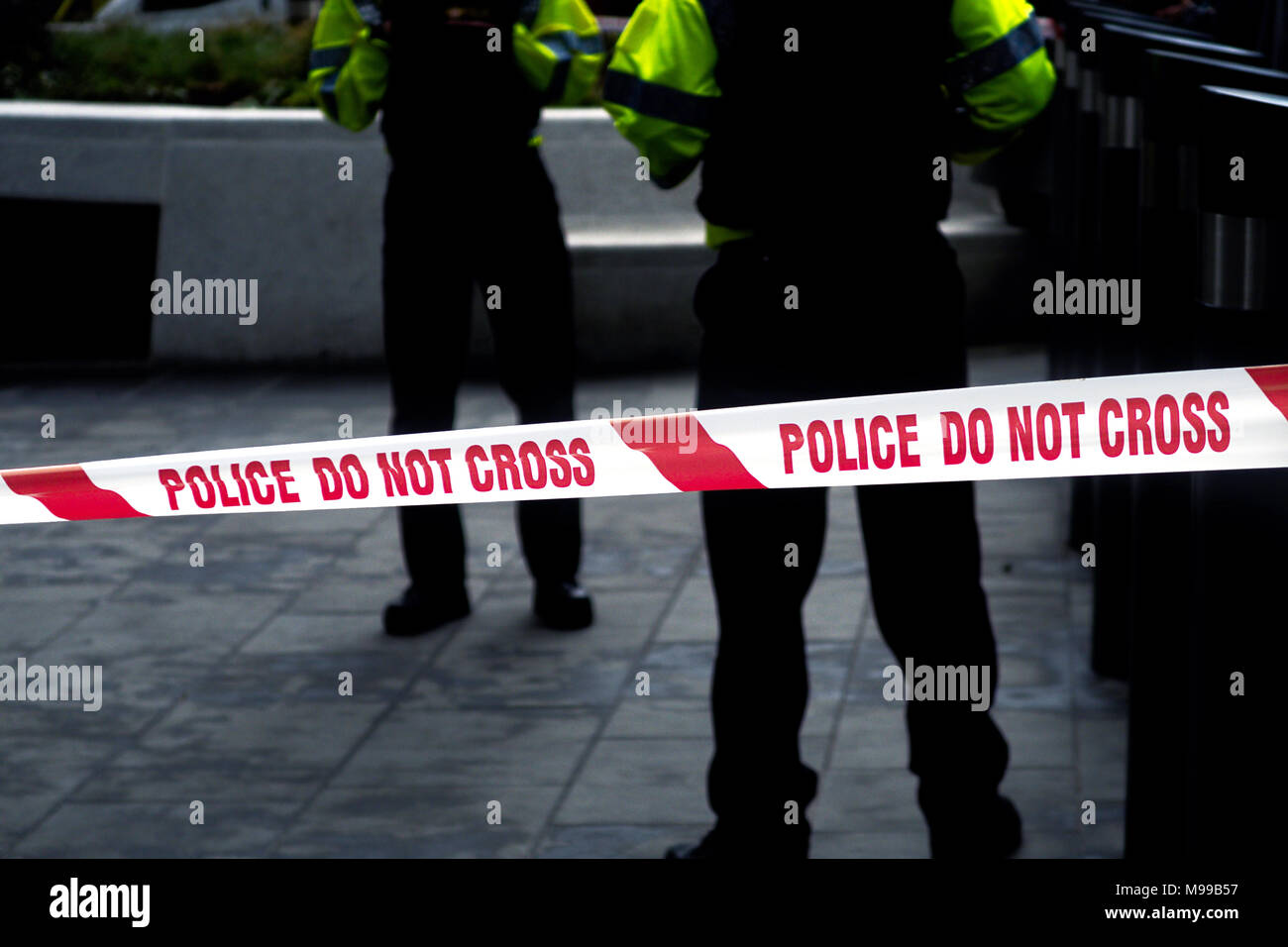 Police cordon in London, England Stock Photo - Alamy