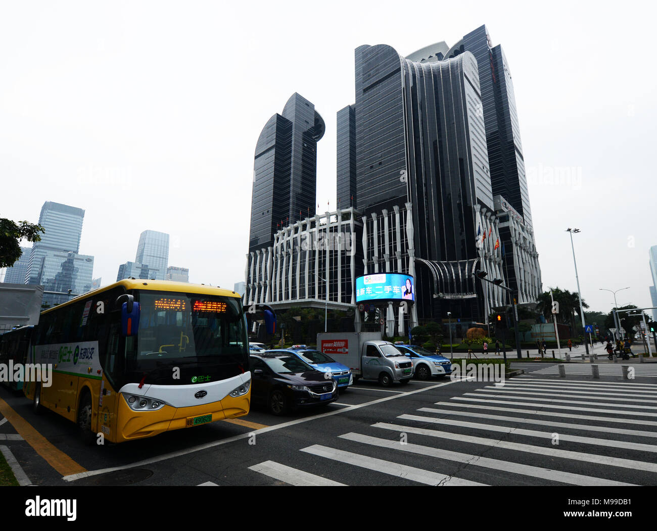Shenzhen bus hi-res stock photography and images - Alamy