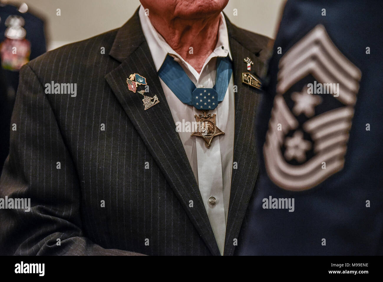 Hershel "Woody" Williams, left, a retired marine and last surviving ...