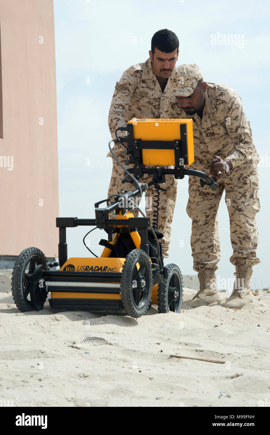 BAHRAIN (Feb 21, 2018) Bahrain Defense Force (BDF) service members use ...
