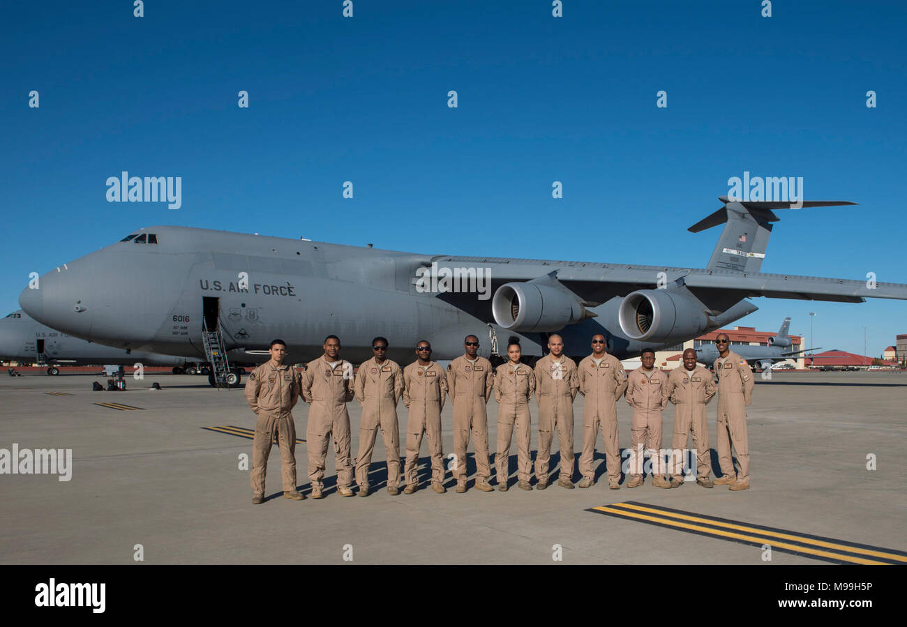 60th aircraft maintenance squadron hi-res stock photography and images ...